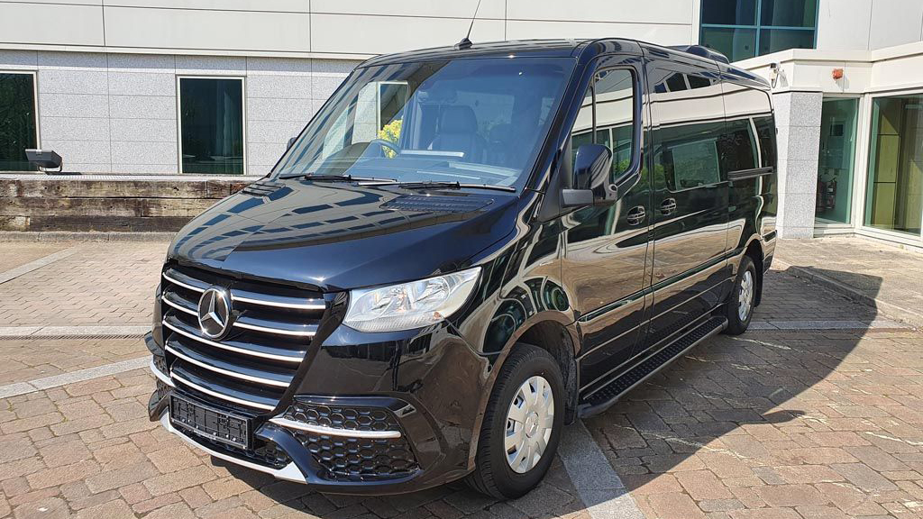 Modern 9-Seater Mercedes Mini Coach for Hire in London
