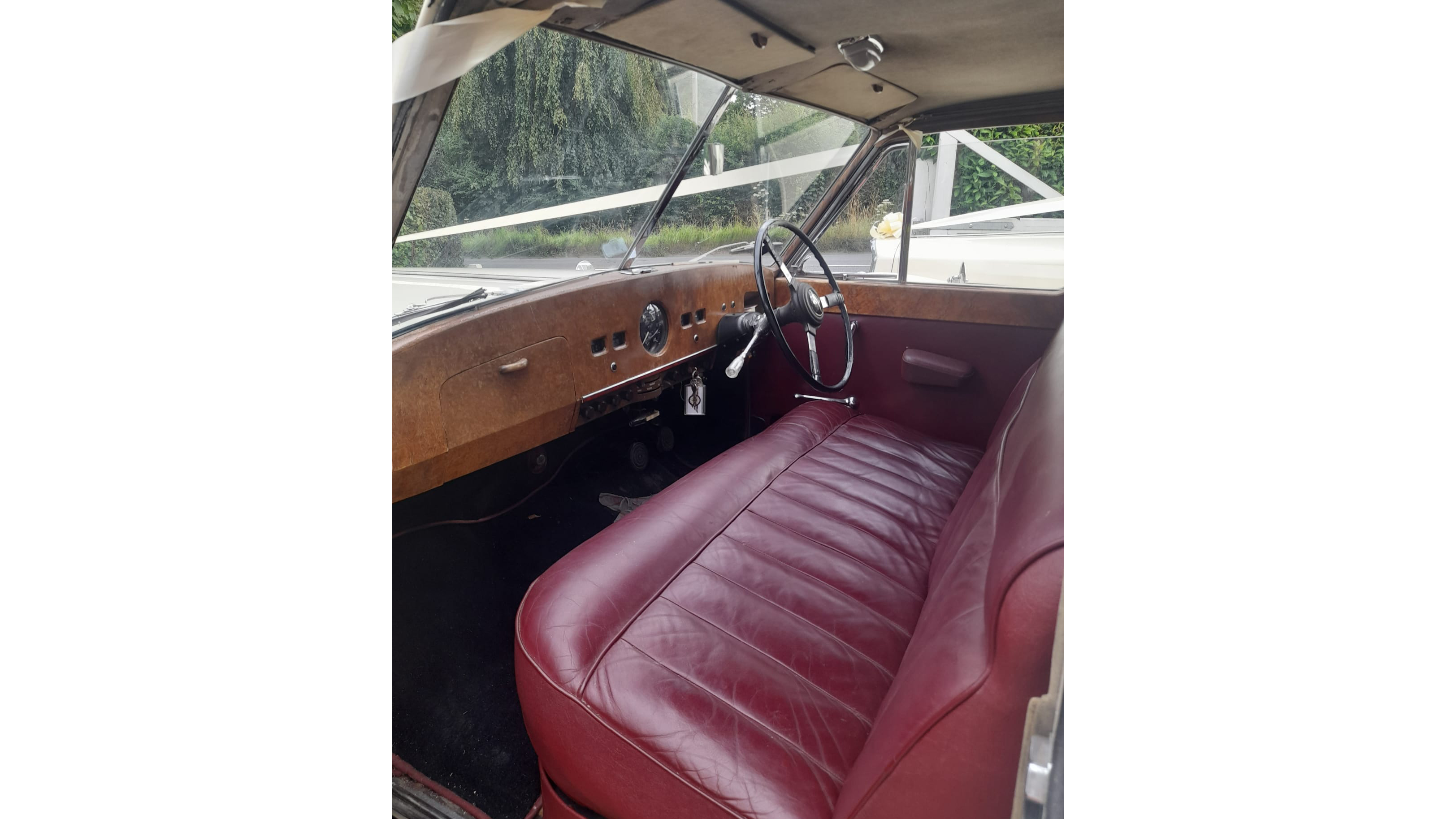 7-seater Classic Austin Princess Vanden Plas Limousine
