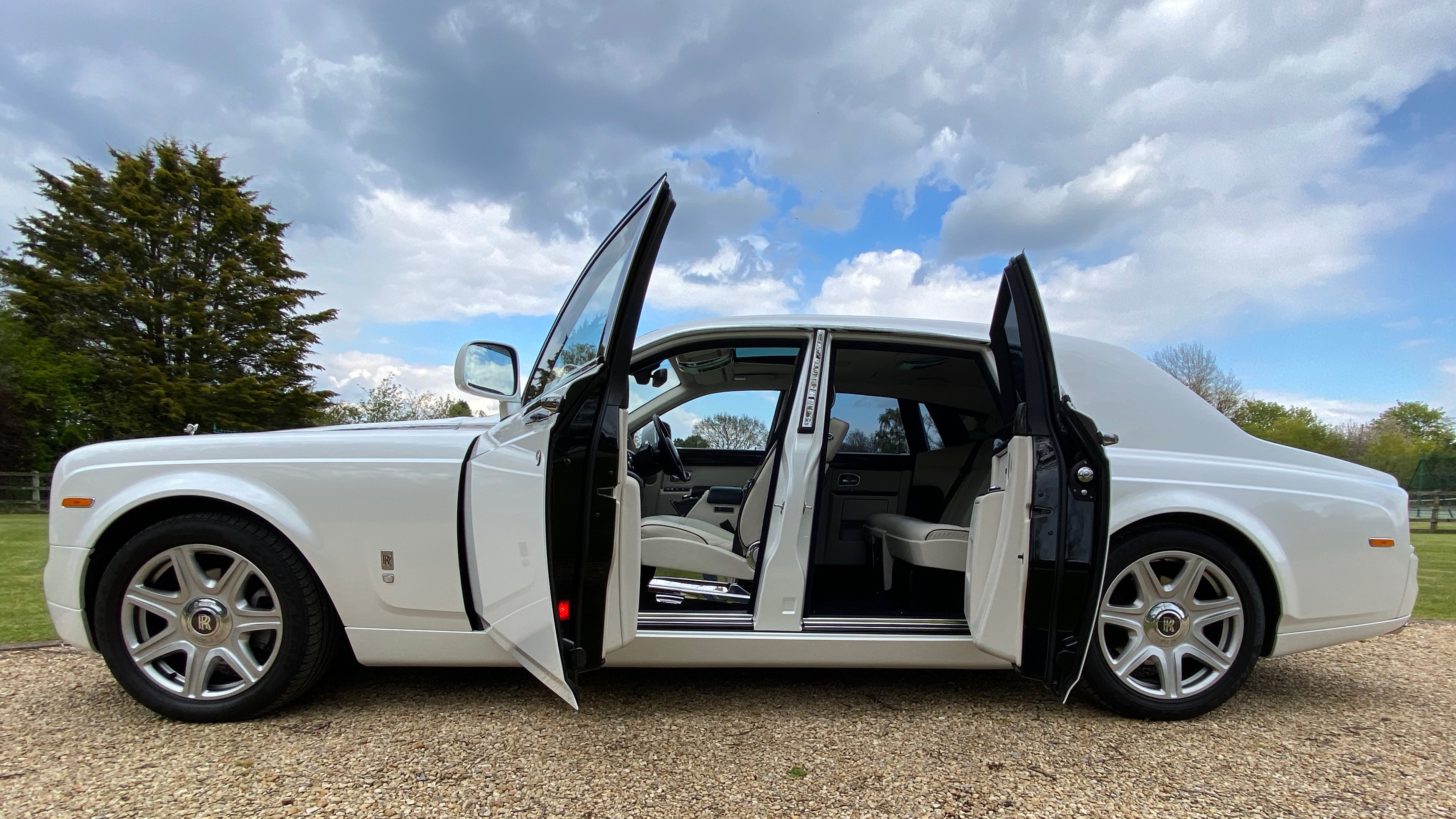 White Rolls-Royce Phantom Wedding Car Hire Berkshire, Wiltshire, Hants