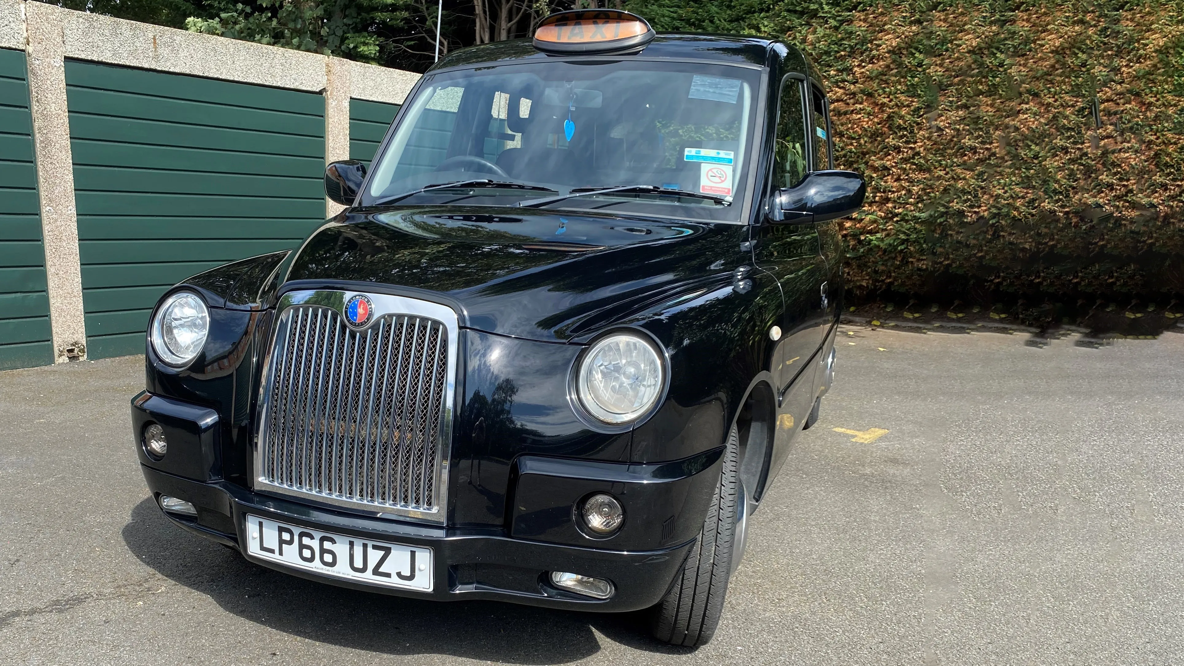 Modern Black London TX4 Taxi Cab available to hire in London