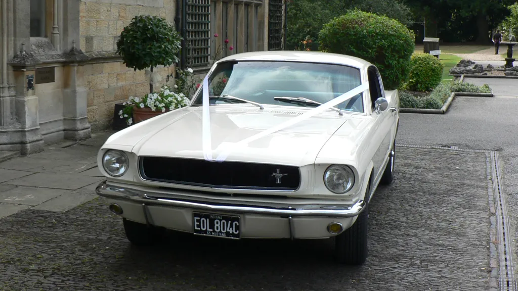 White Ford Mustang Convertible 4.7L V8 wedding car hire