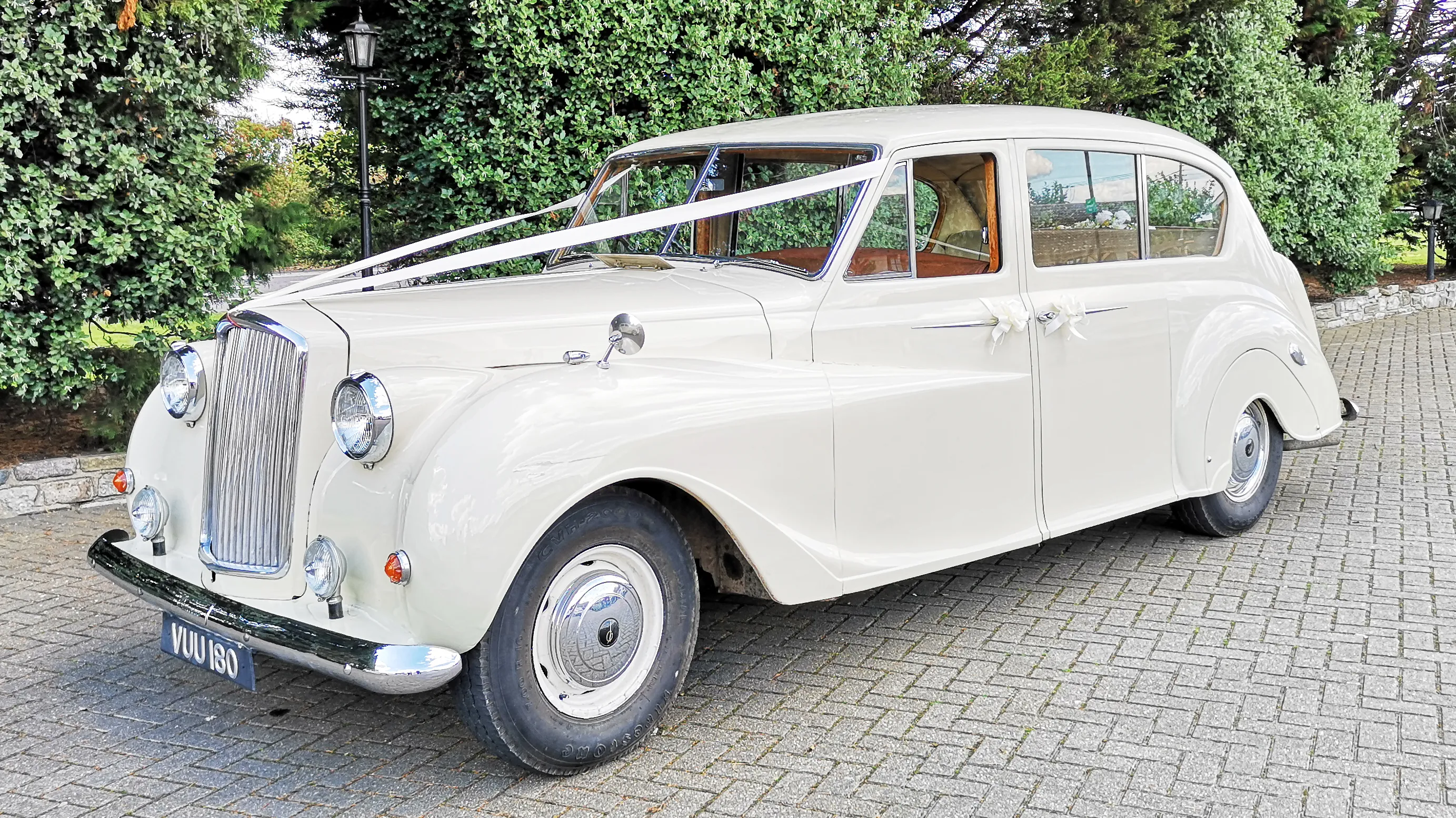 Classic Austin Princess Wedding Car Hire Essex, Southend-on-Sea