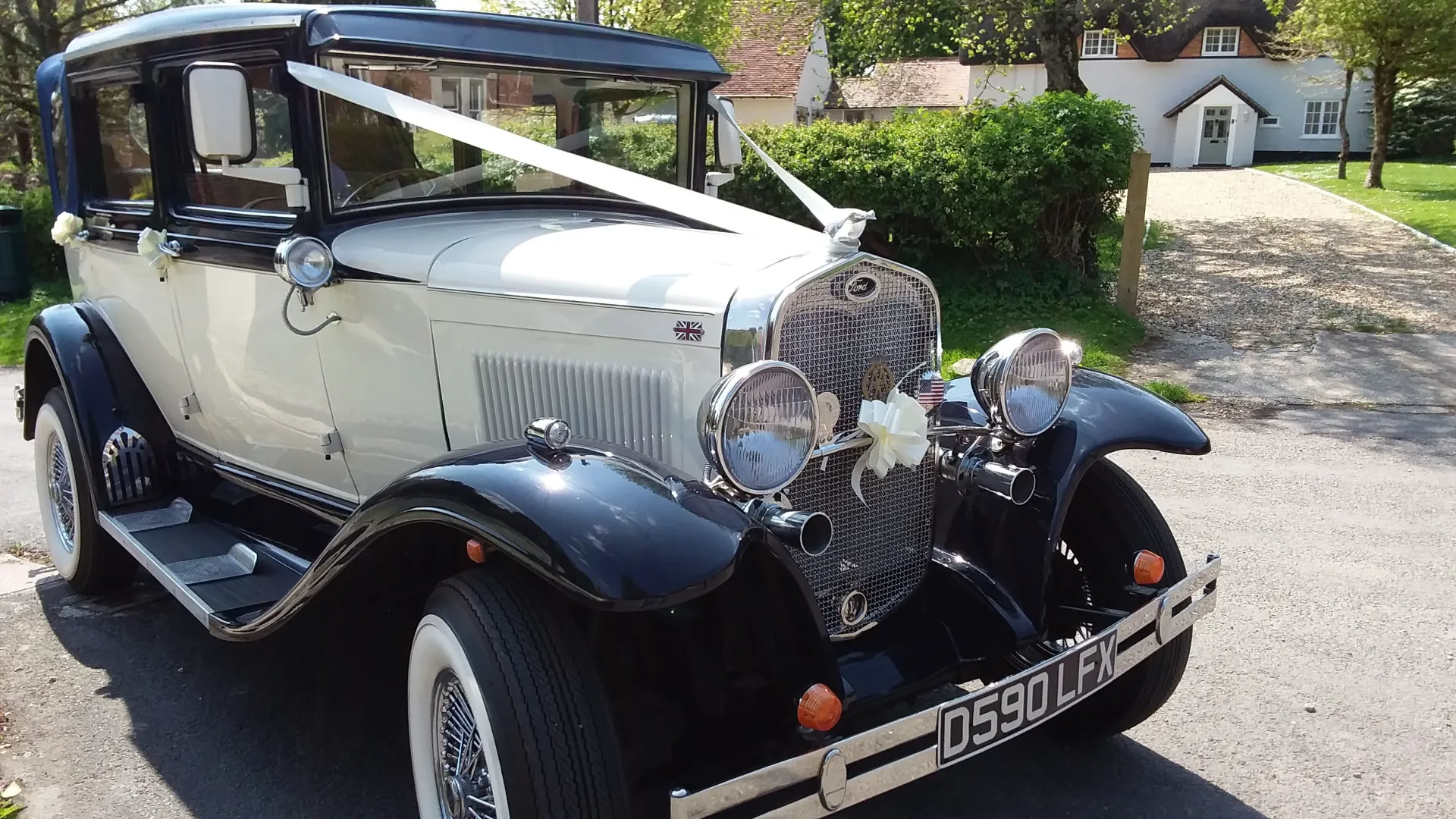 Vintage Badsworth Landaulette for Hire | Premier Carriage