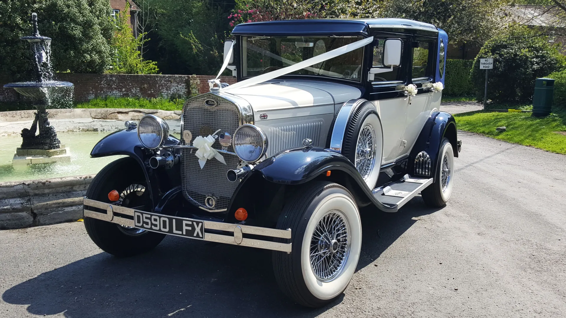 Vintage Badsworth Landaulette for Hire | Premier Carriage