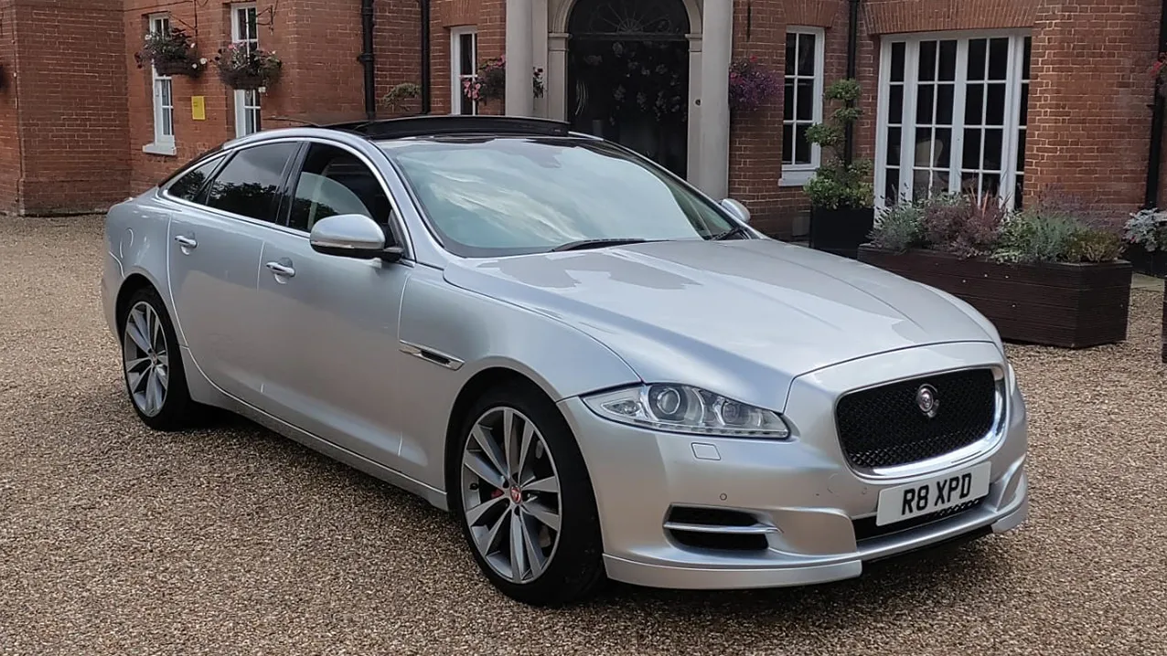 Modern Silver Jaguar XJ for Wedding Hire in West Midlands
